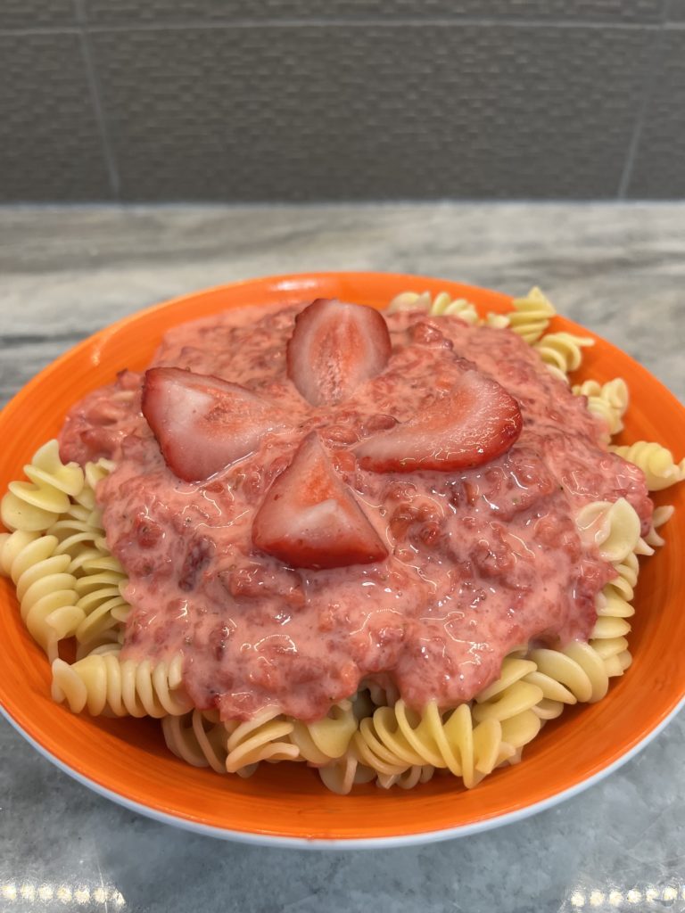 Pasta with strawberries or kluski z truskawkami - Mama's recipe